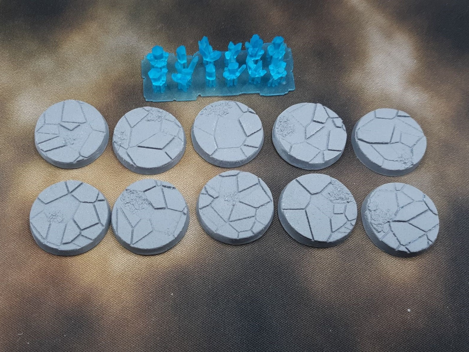 Crystalline Caverns - Round Bases – Elrik's Hobbies