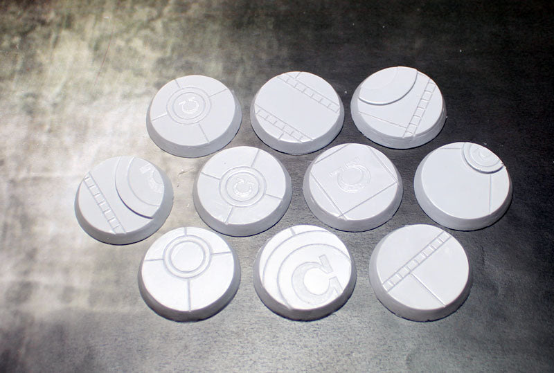 Omega Base - Round Bases – Elrik's Hobbies